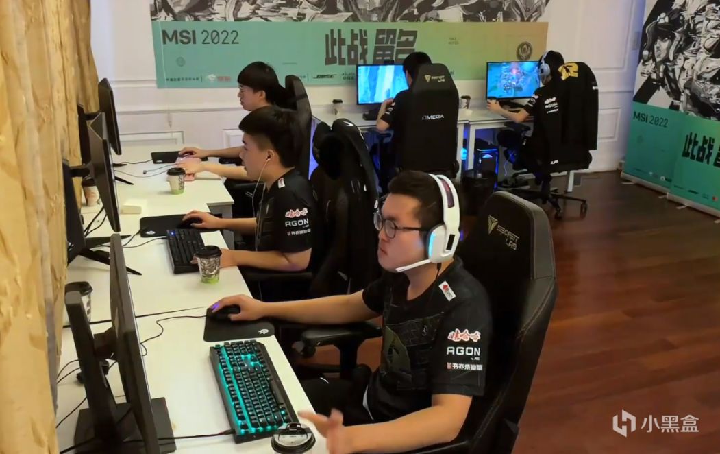 【英雄联盟】MSI决赛：BIN格温超神火力全开，RNG 1：0 T1-3楼猫