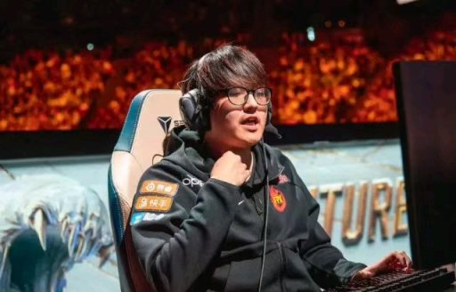 【英雄联盟】冷知识:S9至S11三代FPX上单，都在离队后一个赛季退役-3楼猫