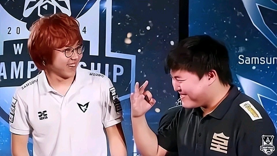 【英雄联盟】全神班！TheShy联手Uzi组队，观众：这不比LPL好看？-3楼猫