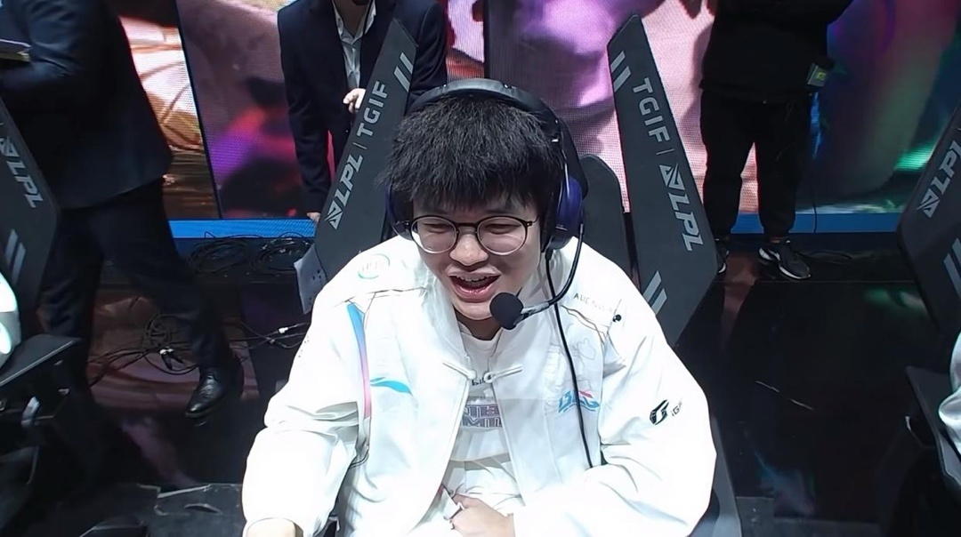 【英雄联盟】BLG获胜被骂惨，打Faker还得白给，队内隐患出现，打WE都靠翻盘-3楼猫