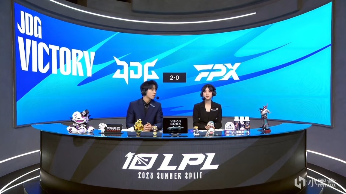 【英雄联盟】LPL夏季赛：369大鳄鱼碾压局！JDG 2-0 FPX！-3楼猫