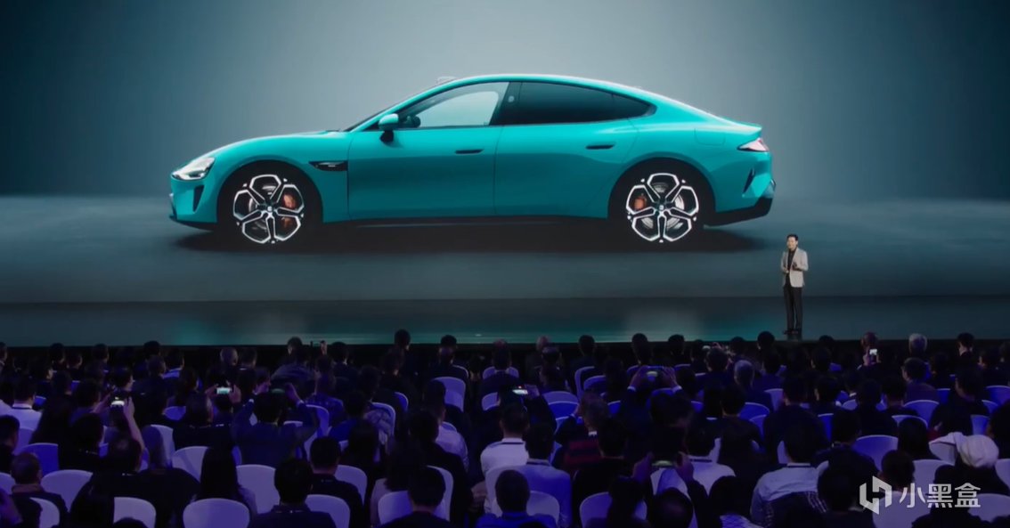 【爱车基地】小米汽车技术发布会：雷军展示首款汽车SU7-3楼猫
